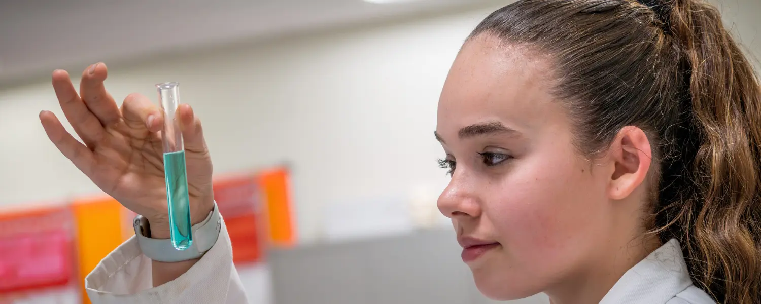 T Level - Science L3 | MidKent College